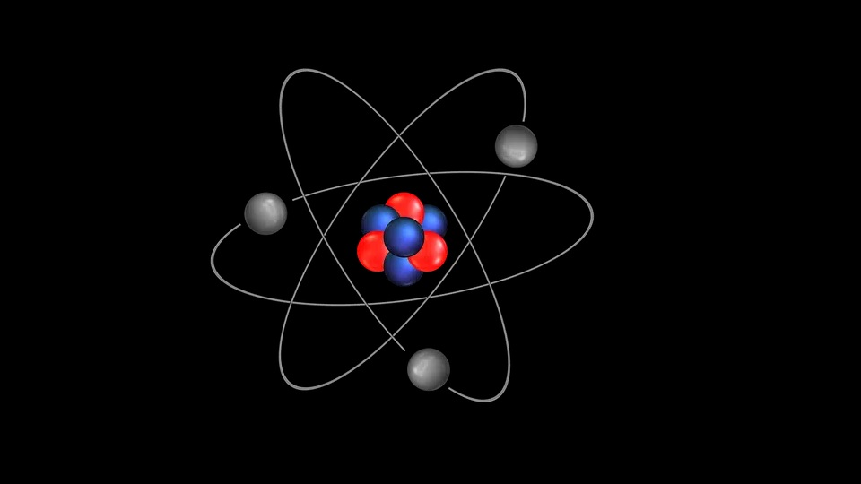 ¿Por qué partículas está formado un átomo?