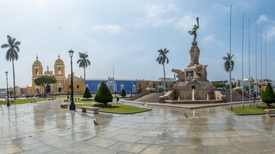 Vista Satelital de Chicama - Ascope - Perú, Fotos y Videos